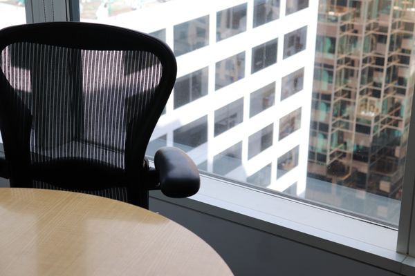 SLATER VECCHIO - Updated January 2026 - 18 Photos - 777 Dunsmuir Street ...