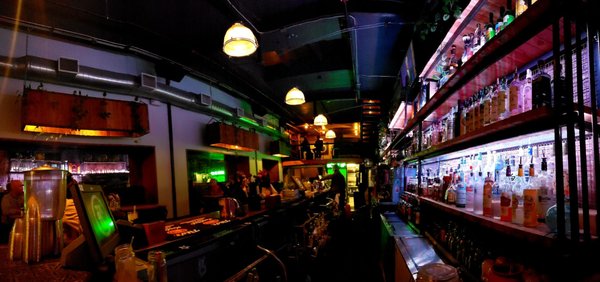 INTERNATIONAL BAR - Updated May 2024 - 61 Photos & 38 Reviews - 114 E ...