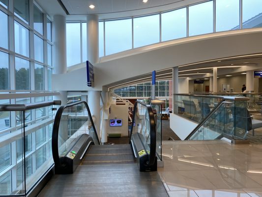 Albert J Ellis Airport (OAJ), 264 Albert Ellis Airport Rd, Richlands ...