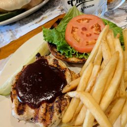 CHEERS - Updated December 2025 - 3060 Photos & 1340 Reviews - 84 Beacon ...