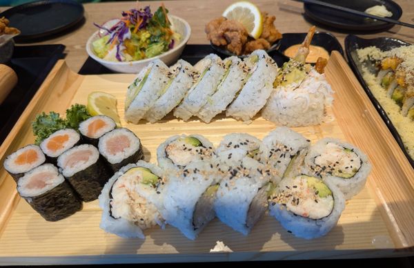SUSHI ON SURREY - Updated December 2025 - 14 Photos & 15 Reviews ...