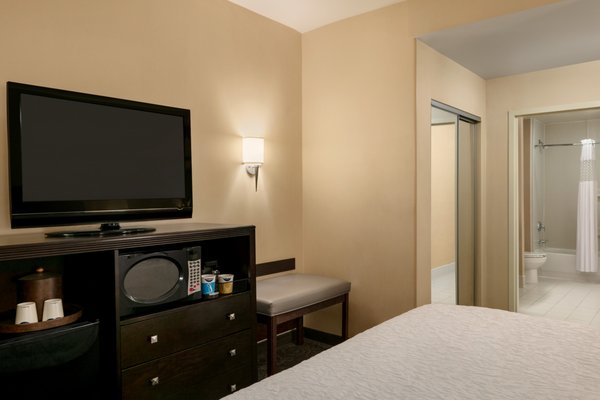 HAMPTON INN & SUITES BALTIMORE INNER HARBOR - Updated December 2025 ...