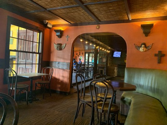 UNDER THE VOLCANO - 346 Photos & 406 Reviews - 2349 Bissonnet St ...