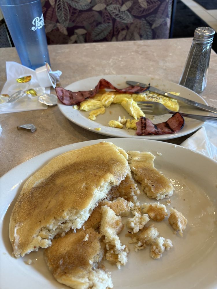 HAMDEN TOWN HOUSE - Updated December 2025 - 41 Photos & 115 Reviews ...