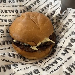 THE DALEY - Updated July 2024 - 781 Photos & 537 Reviews - 1110 Nuuanu ...