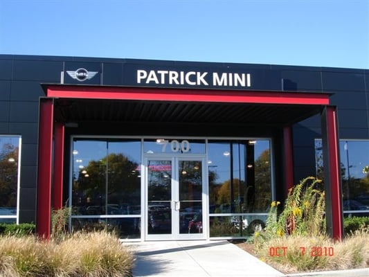 PATRICK MINI - Updated July 2025 - 22 Photos & 138 Reviews - 700 E Golf ...