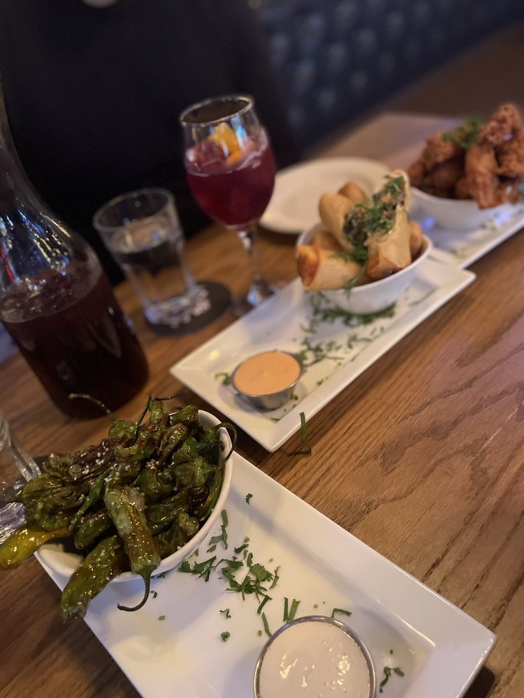 AMITY HALL UPTOWN - Updated June 2024 - 314 Photos & 302 Reviews - 982 ...