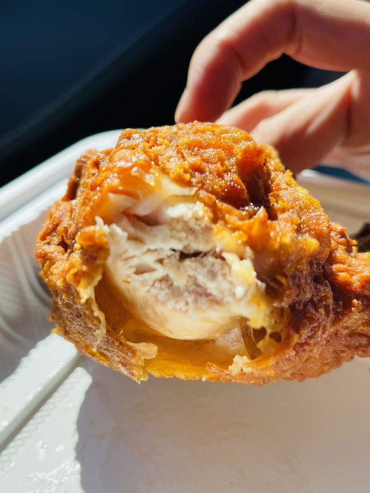 DON POLLO SALVADORENO - 9 Milvan Drive, North York, Ontario, Canada ...