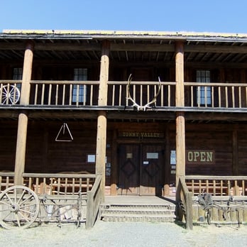 APPLEGATE TRAIL INTERPRETIVE CENTER - Updated October 2025 - 500 Sunny ...