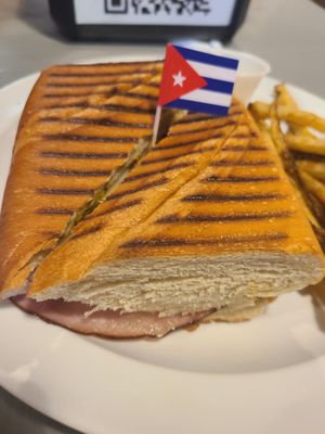 LOLAS CUBAN FOOD - Updated October 2025 - 77 Photos & 76 Reviews - 4608 ...