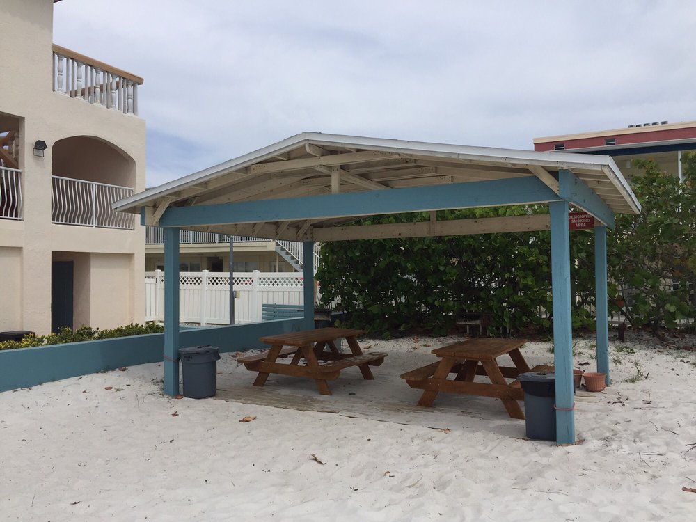 REDINGTON SURF RESORT - 31 Photos - 17300 Gulf Blvd, N Redngtn Bch ...