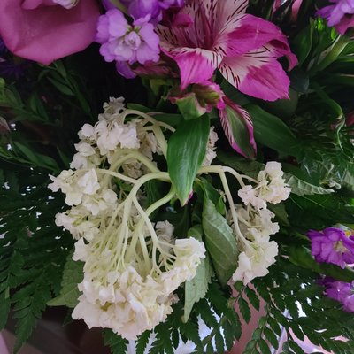 VICTORIA’S FLOWERS - 19 Photos & 25 Reviews - 606 Metacom Ave, Warren ...