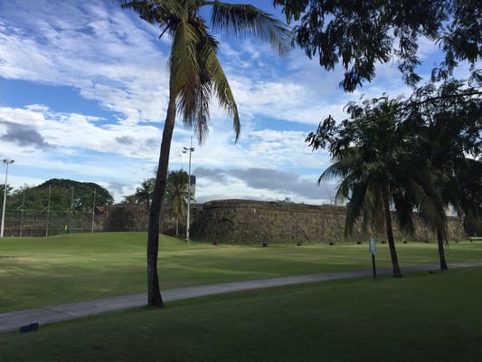 CLUB INTRAMUROS GOLF COURSE - Updated December 2024 - 10 Photos ...