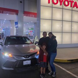 FREEWAY TOYOTA OF GILROY - 28 Photos & 93 Reviews - 6800 Automall Pkwy ...