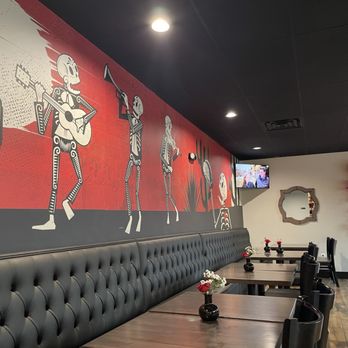 BIRRIA LOVE - Updated January 2025 - 148 Photos & 45 Reviews - 1742 E ...