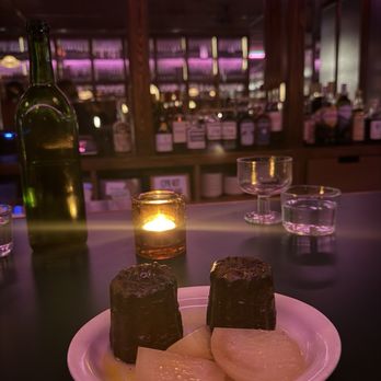 EEL BAR - Updated October 2025 - 87 Photos & 33 Reviews - 252 Broome St ...