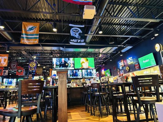 KICKBACK JACK’S - 122 Photos & 148 Reviews - 2410 Penny Rd, High Point, North Carolina - Sports ...