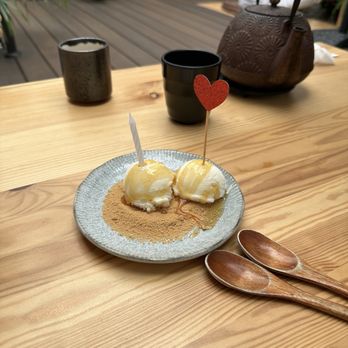 UME WILLIAMSBURG - Updated November 2024 - 2056 Photos & 618 Reviews ...