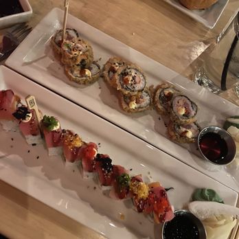 THE COWFISH SUSHI BURGER BAR - 2342 Photos & 1945 Reviews - 4208 Six ...