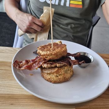 UNION BISCUIT - Updated April 2025 - 267 Photos & 106 Reviews - 8740 W ...