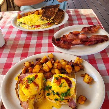 JAILHOUSE CAFE - Updated May 2024 - 399 Photos & 589 Reviews - 101 N ...