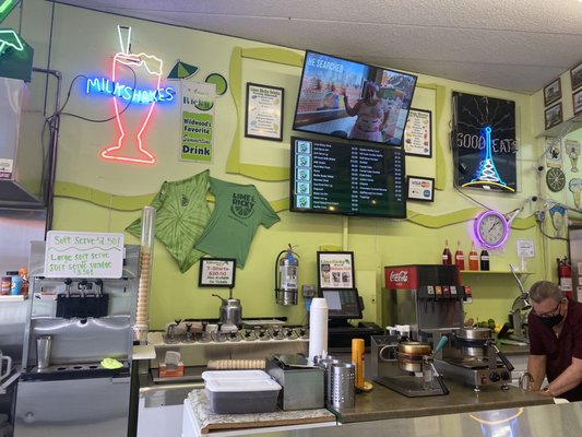 LIME RICKY WORLD - Updated October 2025 - 26 Photos & 10 Reviews - 3409 ...