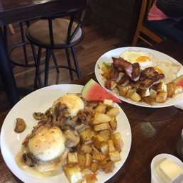 KNIGHT STREET CAFE - Updated December 2025 - 122 Photos & 98 Reviews ...