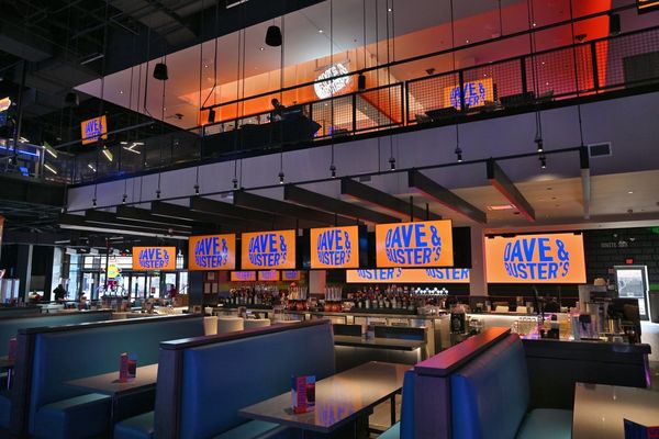 DAVE & BUSTER’S SCHAUMBURG - Updated December 2025 - 85 Photos & 30 ...