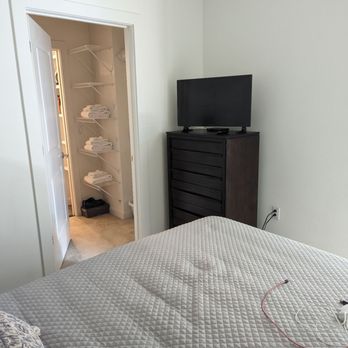 GABLES POINTE 14 - Updated May 2026 - 15 Photos - 1353 N Rolfe St ...