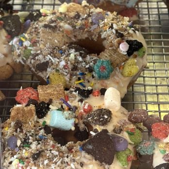 VEGAS DONUTS - Updated January 2026 - 62 Photos & 19 Reviews - 4003 ...