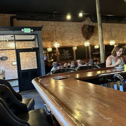 THE GIN MILL - Updated December 2025 - 174 Photos & 166 Reviews - 124 E ...