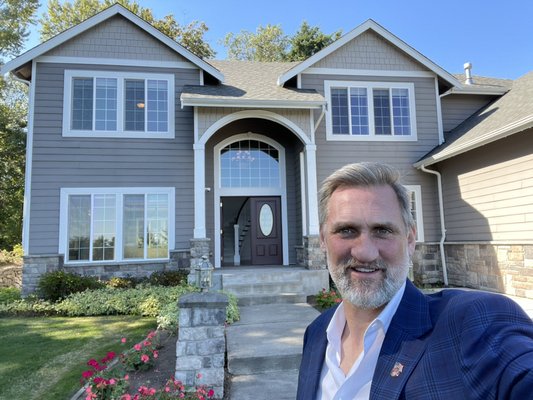 COREY LONG - EXP REALTY - Contact Agent - 2211 Elliott Ave, Seattle, WA ...