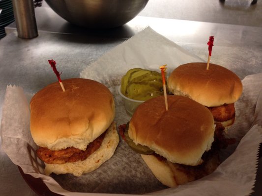 JAMES’ THIRD BASE SPORTS BAR AND GRILL - 31 Photos & 44 Reviews ...