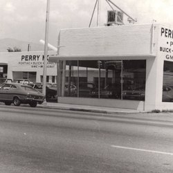 PERRY MOTORS - 25 Photos & 55 Reviews - 310 S Main St, Bishop, CA - Yelp