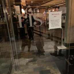 RIS - Updated August 2025 - 420 Photos & 530 Reviews - 2275 L St NW ...