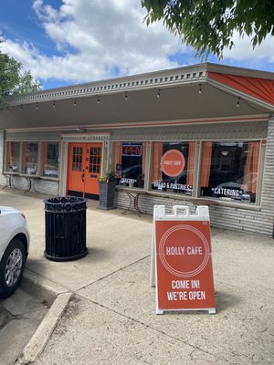 HOLLY CAFE - Updated October 2024 - 21 Photos & 18 Reviews - 204 S ...