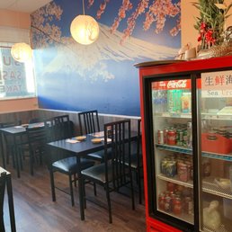 HUG SUSHI - Updated December 2025 - 216 Photos & 77 Reviews - 550 ...