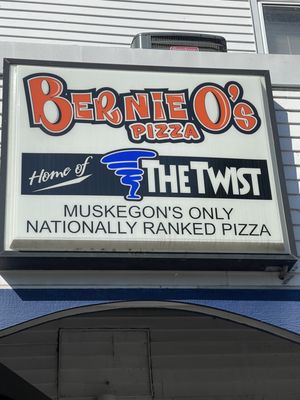 BERNIE O’S PIZZA - Updated November 2025 - 61 Photos & 94 Reviews - 321 ...