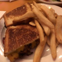 Z TWO RESTAURANT DINER AND LOUNGE - Updated July 2025 - 165 Photos ...