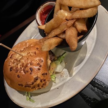 JOE THEISMANN’S RESTAURANT Alexandria, VA - Updated November 2024 - 877 ...