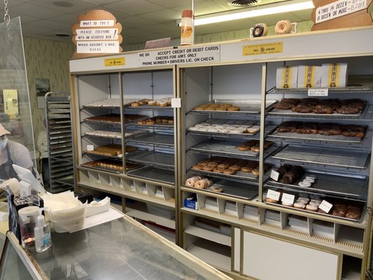 MEL-O-CREAM DONUTS & CRAFT COFFEE - Updated May 2026 - 10 Photos & 20 ...