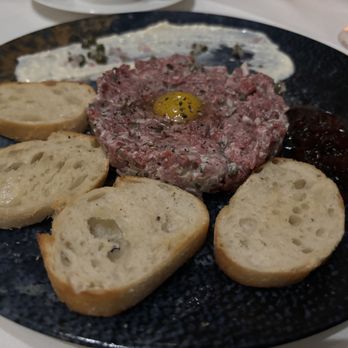 BIS ON MAIN - Updated June 2024 - 393 Photos & 534 Reviews - 10213 Main ...