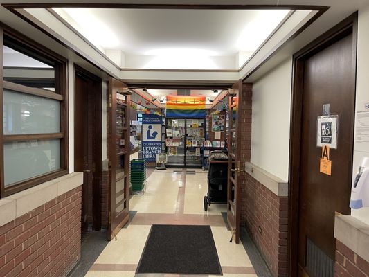 CHICAGO PUBLIC LIBRARY - Updated October 2025 - 17 Photos & 42 Reviews ...