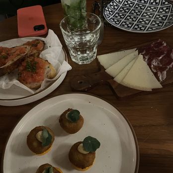 MAMA DELIA - Updated November 2025 - 444 Photos & 217 Reviews - 1721 W ...