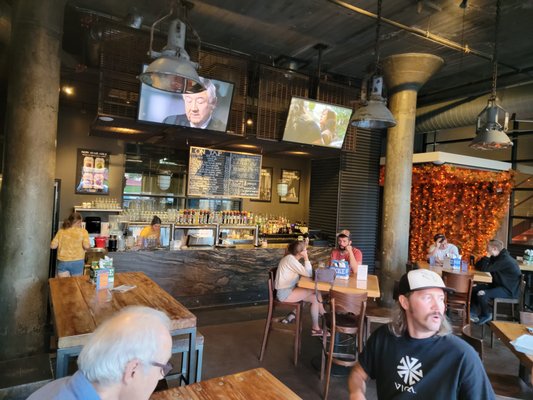 EXILE BREWING COMPANY - 418 Photos & 324 Reviews - 1514 Walnut St, Des ...