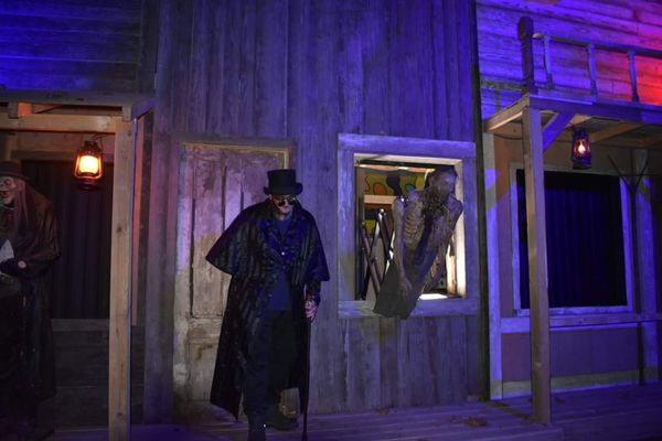 KEVIN MCCURDY’S HAUNTED MANSION - Updated October 2025 - 12 Photos & 23 ...