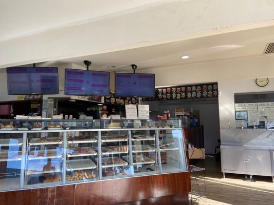 PRONTO DONUTS - Updated August 2024 - 243 Photos & 183 Reviews - 555 W ...