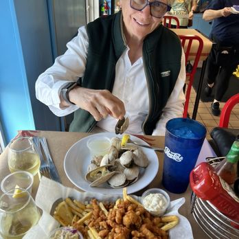 BASIN SEAFOOD & FRESH FISH MARKET - Updated October 2025 - 60 Photos ...