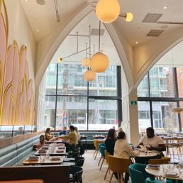 ORETTA - Updated January 2026 - 989 Photos & 403 Reviews - 633 King ...