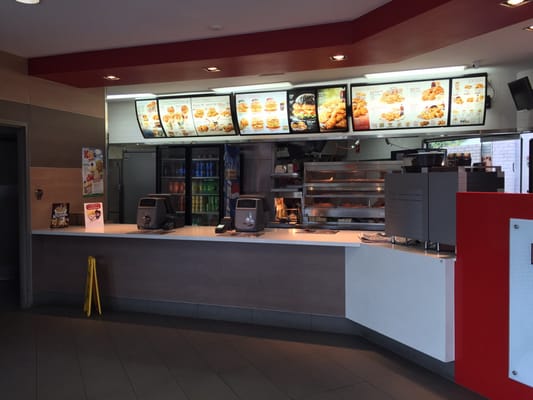 KFC - Updated November 2024 - 238-240 Murray St, Colac Victoria ...